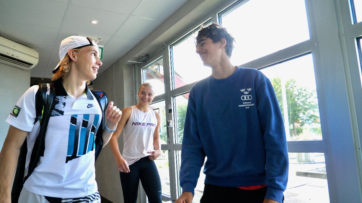 TV: Nya elever på plats på tennisgymnasiet – Svenska Tennisförbundet