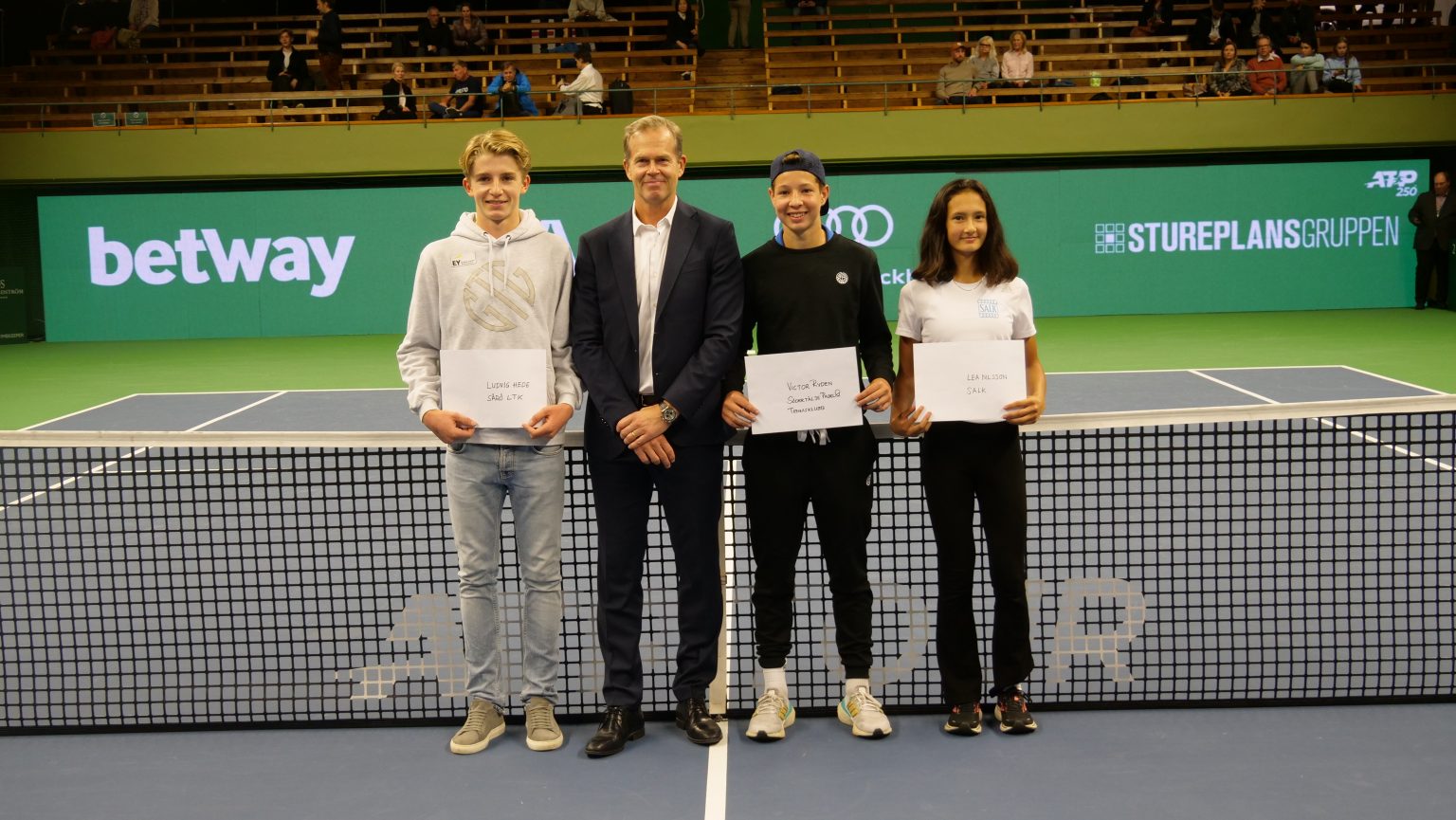 Stefan Edberg: ”Oerhört kul att bidra till svensk ungdomstennis ...